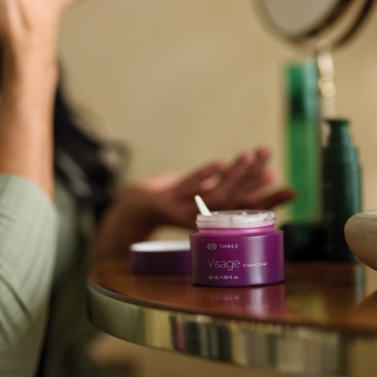 Product Detail Page - Visage Crème Caviar - III International